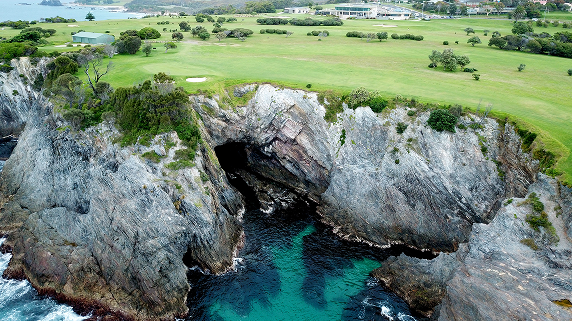 Best Golf Courses on the South Coast | The Waterfront, Shell Cove