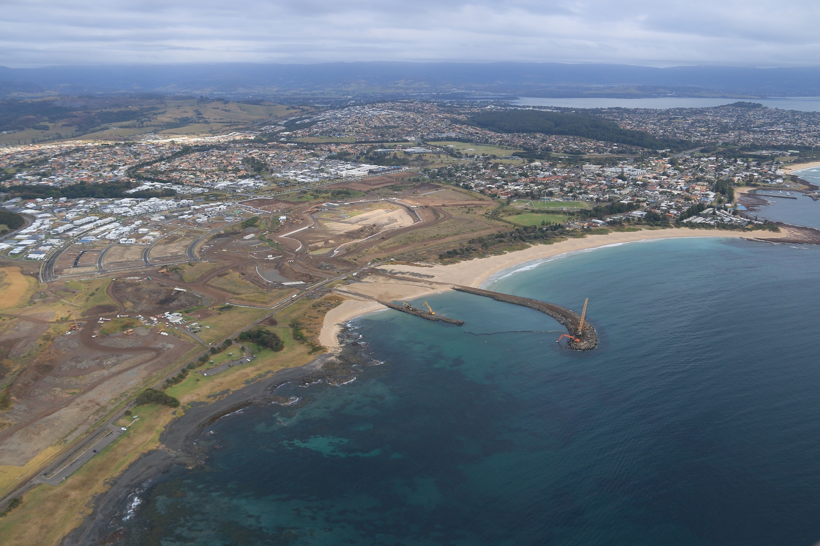 The Waterfront, Shell Cove Construction Images 2017